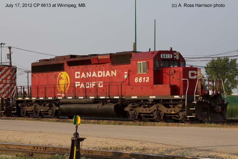 SD40-2 6613